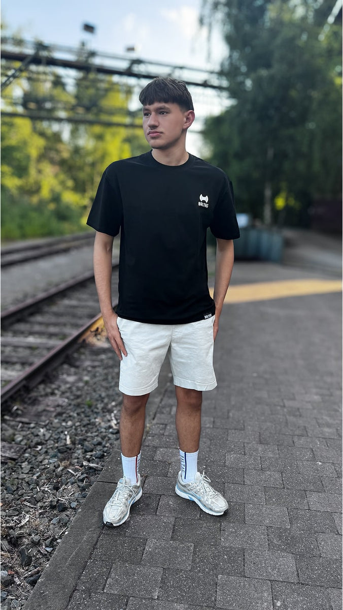 Herren T‑Shirt Schwarz mit vertikalem BALTAG Rückenprint – Baltag store